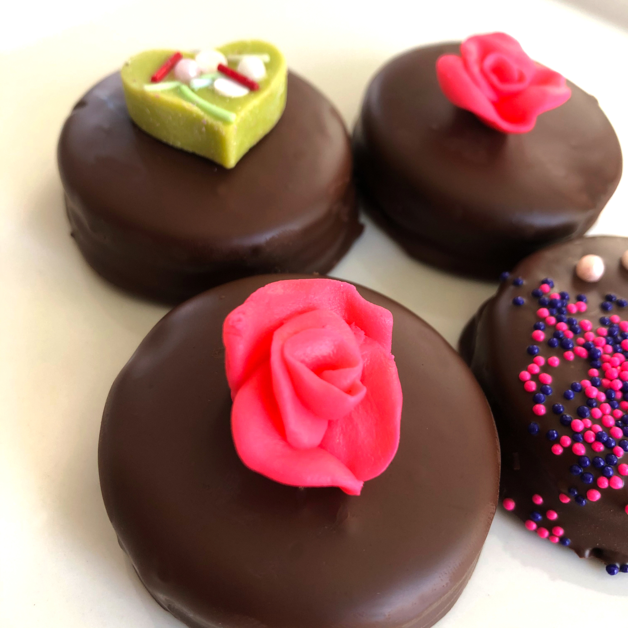 Mother's Day Oreos - Frisco Fresh Market